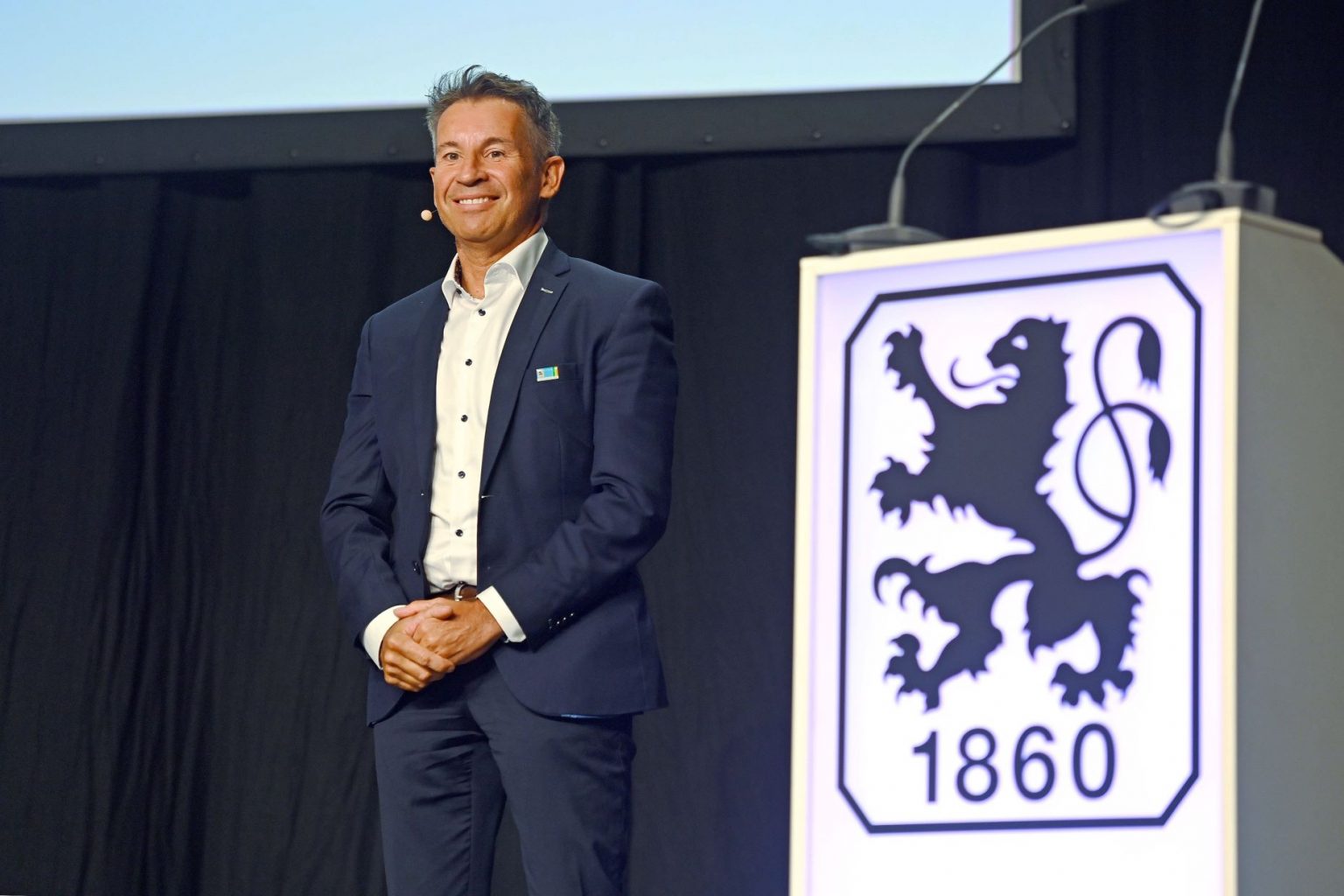 Gernot Mang im kicker-Interview auf Youtube